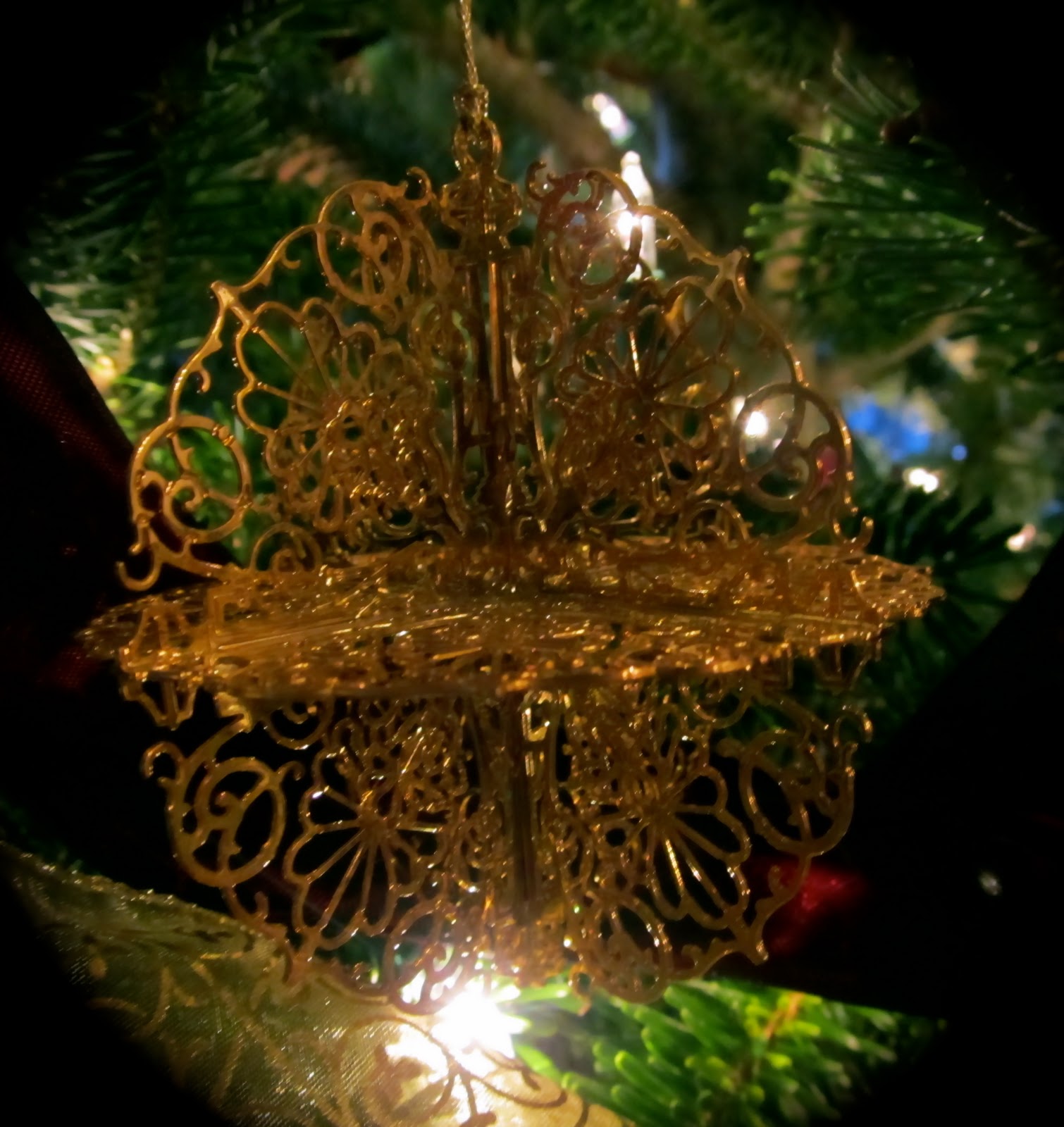 Baroque Embellishments: December 2011