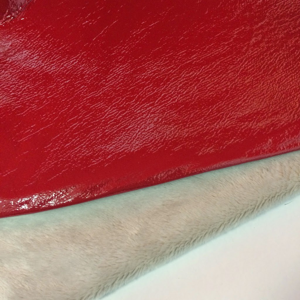 Ratucos: Telas de charol