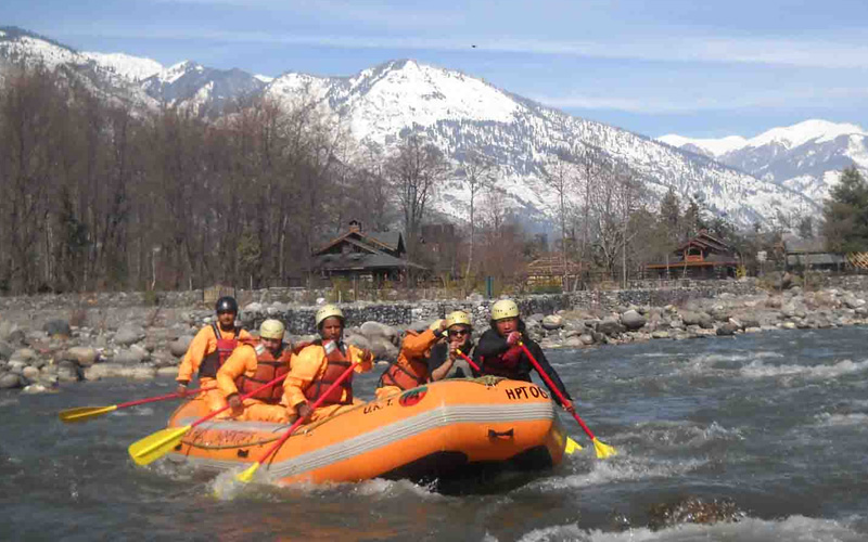 River Rafting in Manali - The Best India Tours