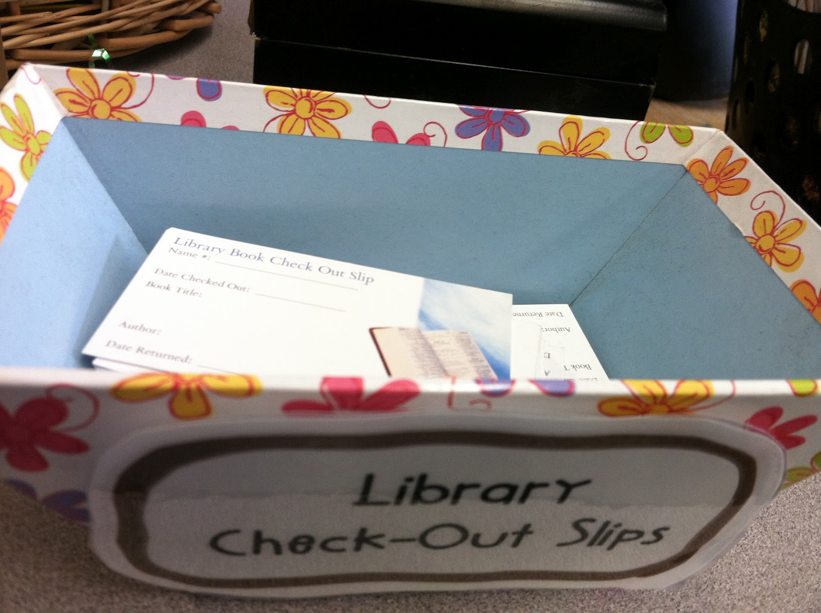 Managing the Library....How Do You Do It?? | Teaching in Room 6