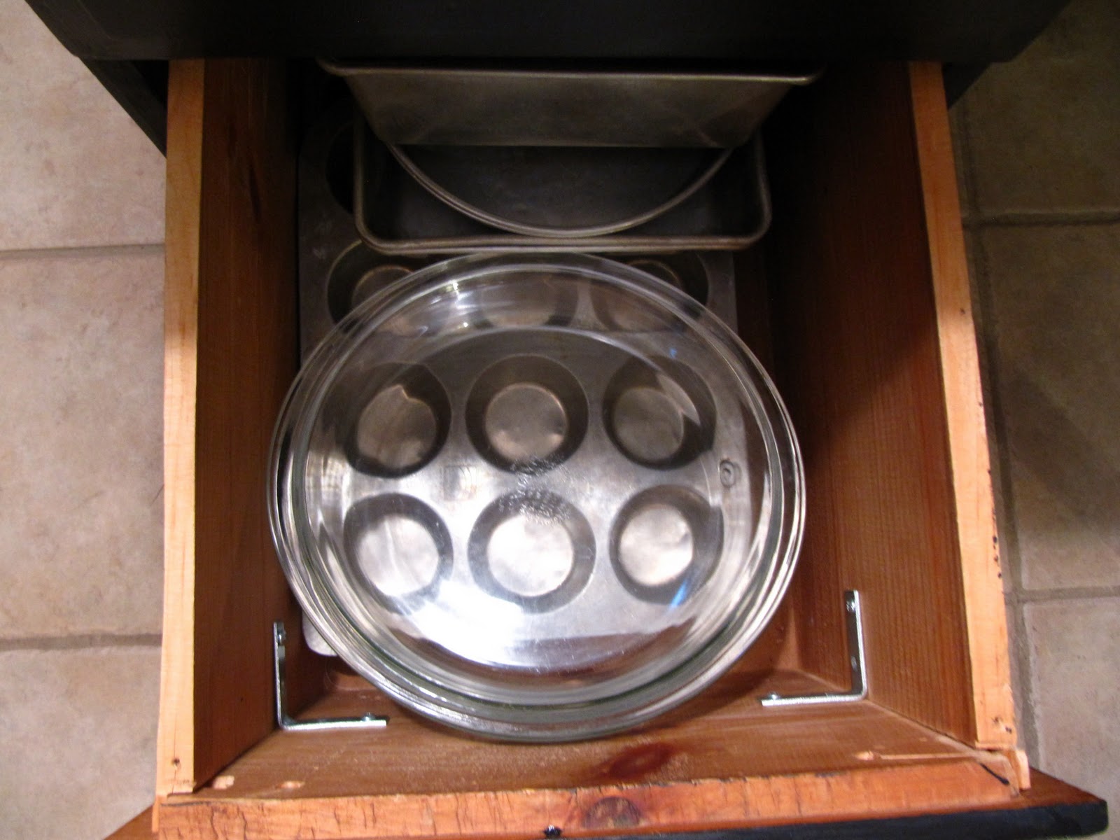 Sew Many Ways...: Baking Center From An Old Desk...