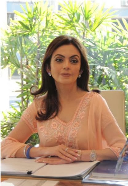 eShowBiz: 2013-09-29