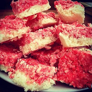 MATTYB BAKES: CLASSIC COCONUT ICE SQUARES