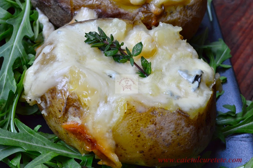 Cartofi umpluti cu branzeturi, la slow cooker - CAIETUL CU RETETE