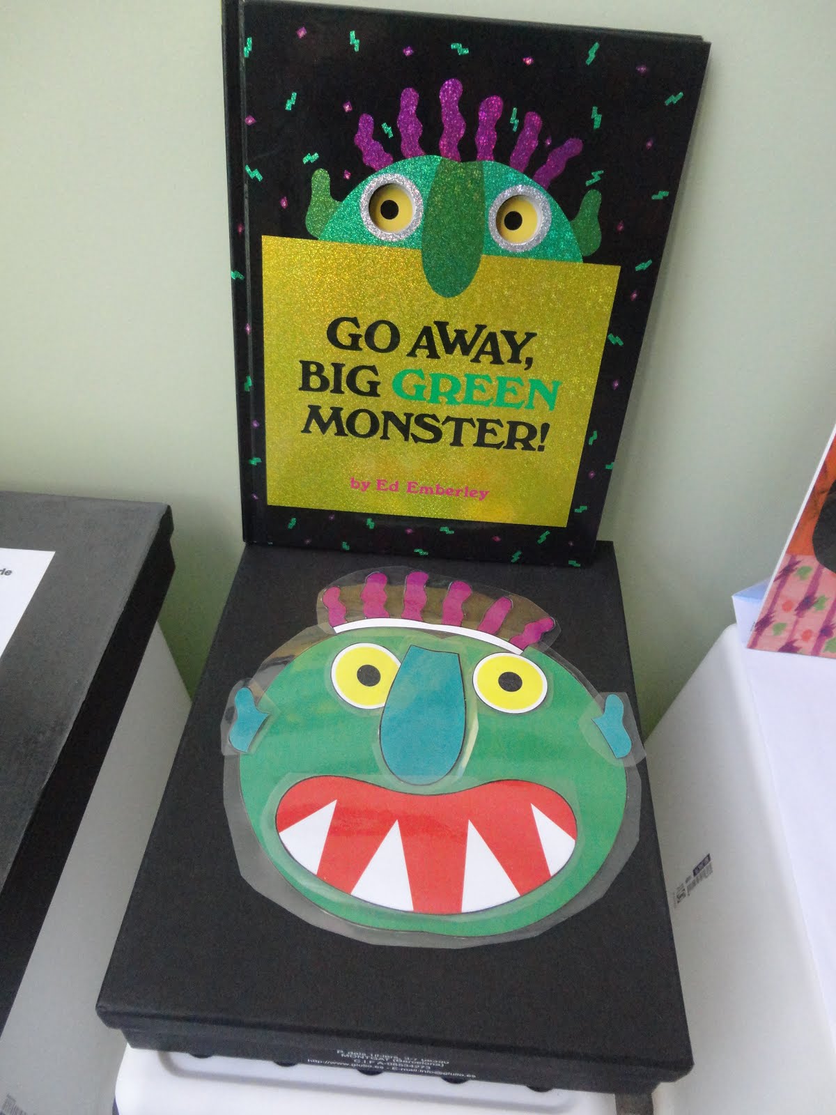 Tate'12 Resources Box: Go Away Big Green Monster By Ed Emberley