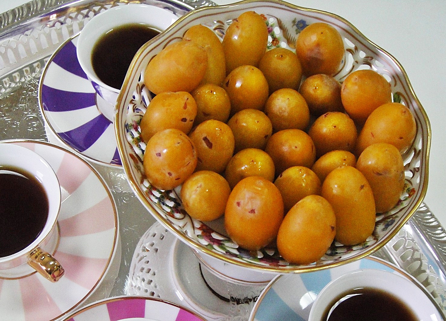 Maryam's Culinary Wonders: 972. Iraqi Frozen Dates