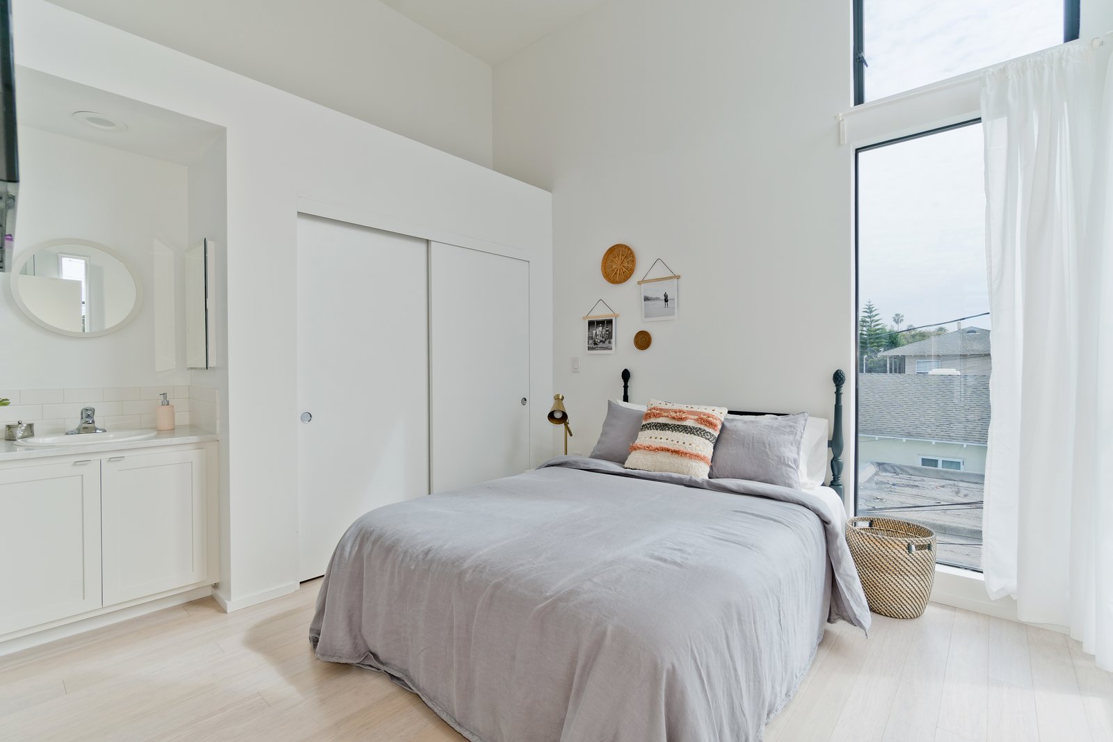 800 sq ft Prefab Modular Home in Ocean Beach, San Diego, California ...