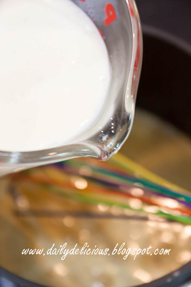 dailydelicious: Custard Ice cream:Very indulgent, very delicious