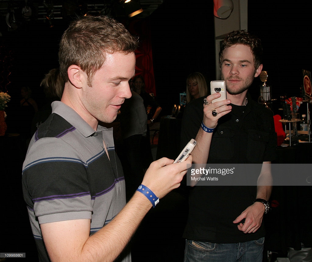 CELEBRITIES THAT HAVE TWINS (The List Will Surprise You)