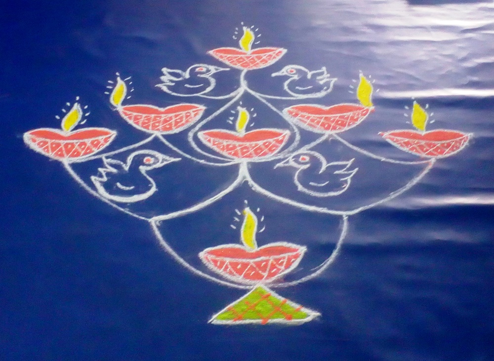 Vilakku kolam | How to draw Karthigai deepam special kolam 3