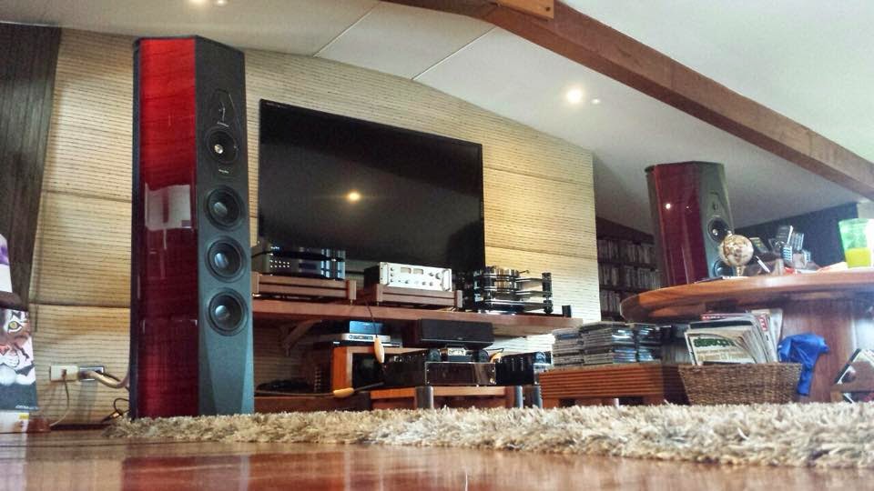 Mono and Stereo High-End Audio Magazine: High-end audio system galore