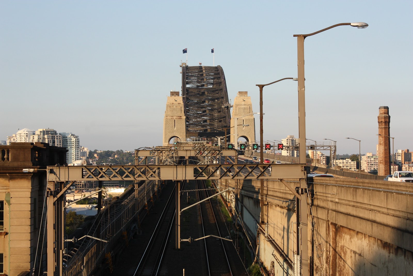 Sydney - City and Suburbs: Sydney Harbour Bridge, railway line