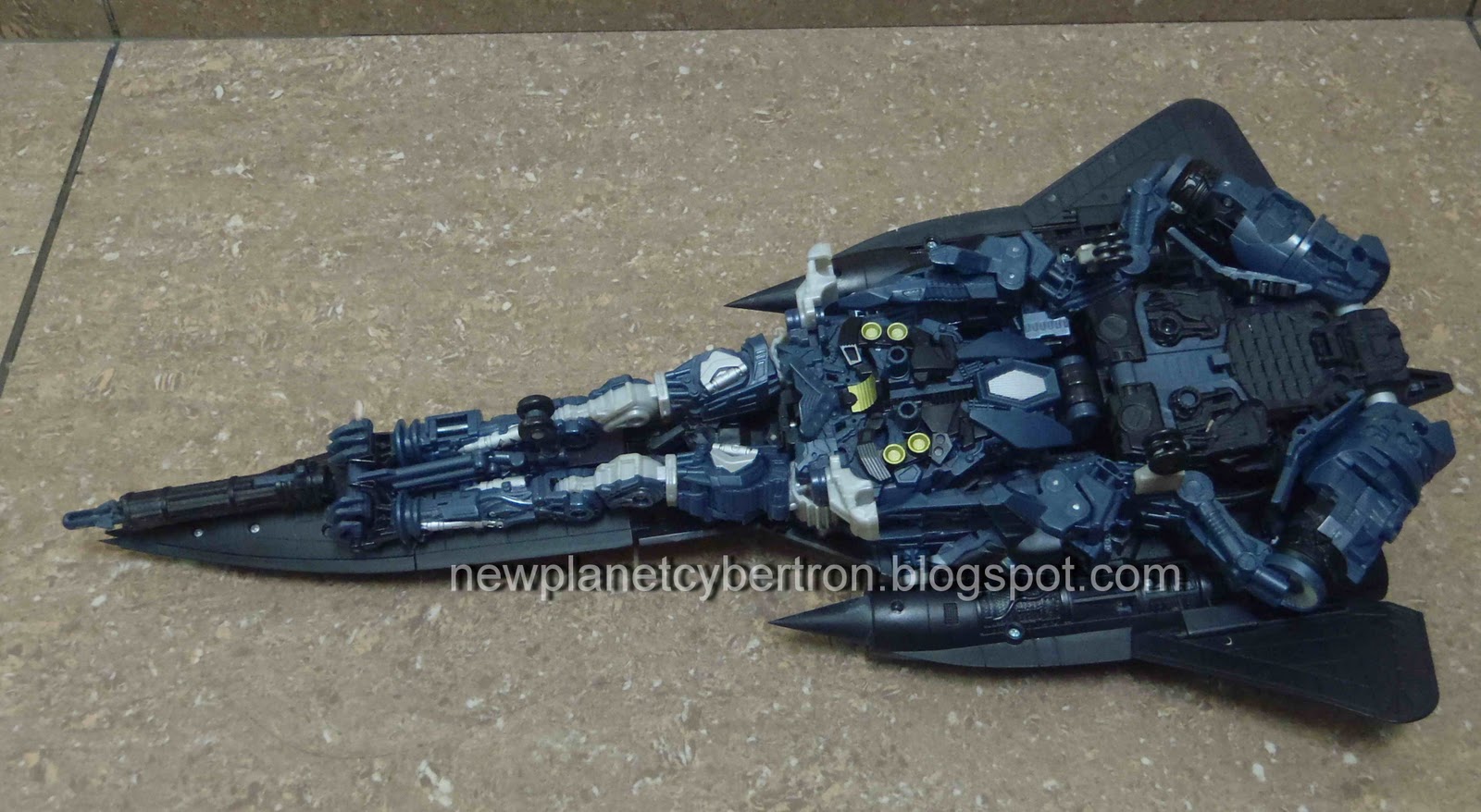 New Planet Cybertron: Transformers Review: Jetfire (ROTF Leader)