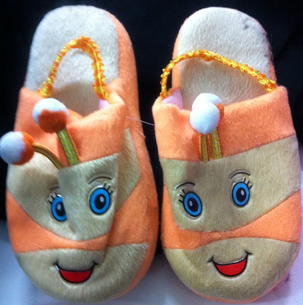 Frankie's Apartment: Cute Bug Slippers