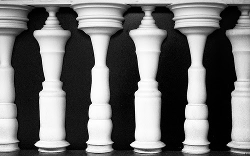 Pillars or Figures Optical Illusions | Genius Puzzles