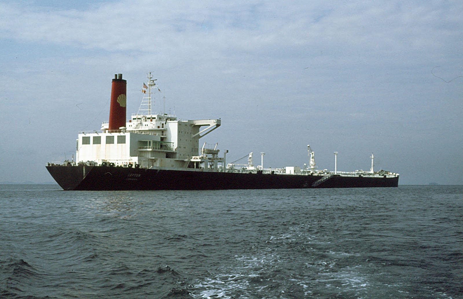 'ZIEN EN WETEN': LEPTON S.S. SHELL TANKERS B.V. (DEEL 1/5)