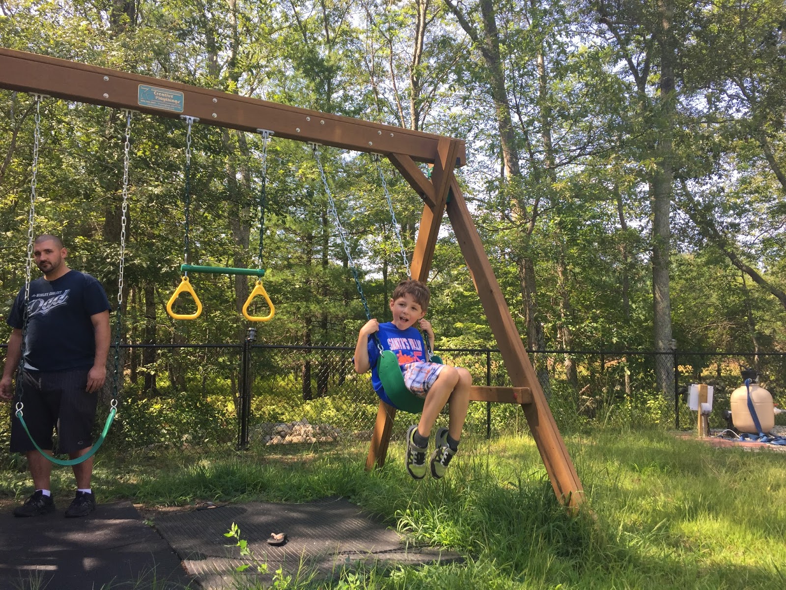 Wordless Wednesday: Swinging Fun! - The Momma Diaries