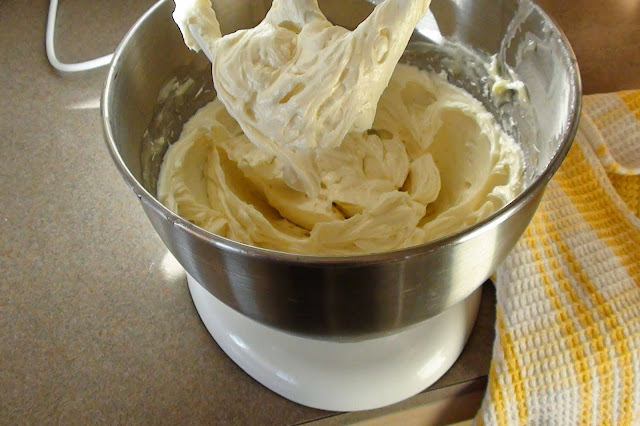 zsuzsa is in the kitchen: OLD FASHIONED COOKED BUTTERCREAM