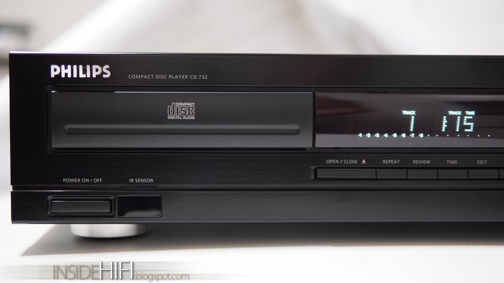 Inside Hi-Fi: Philips CD 732 (CD732/00B)