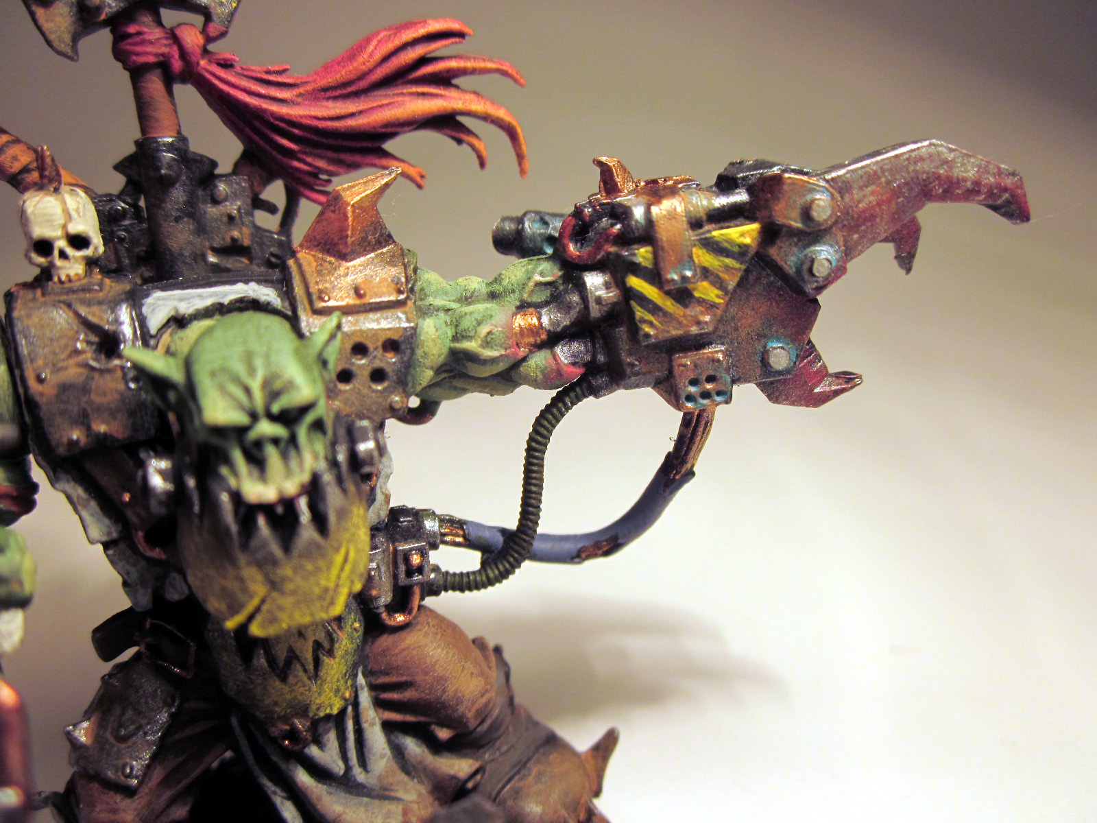 Battleground Hobbies: Warhammer 40K Ork Warboss Painted!