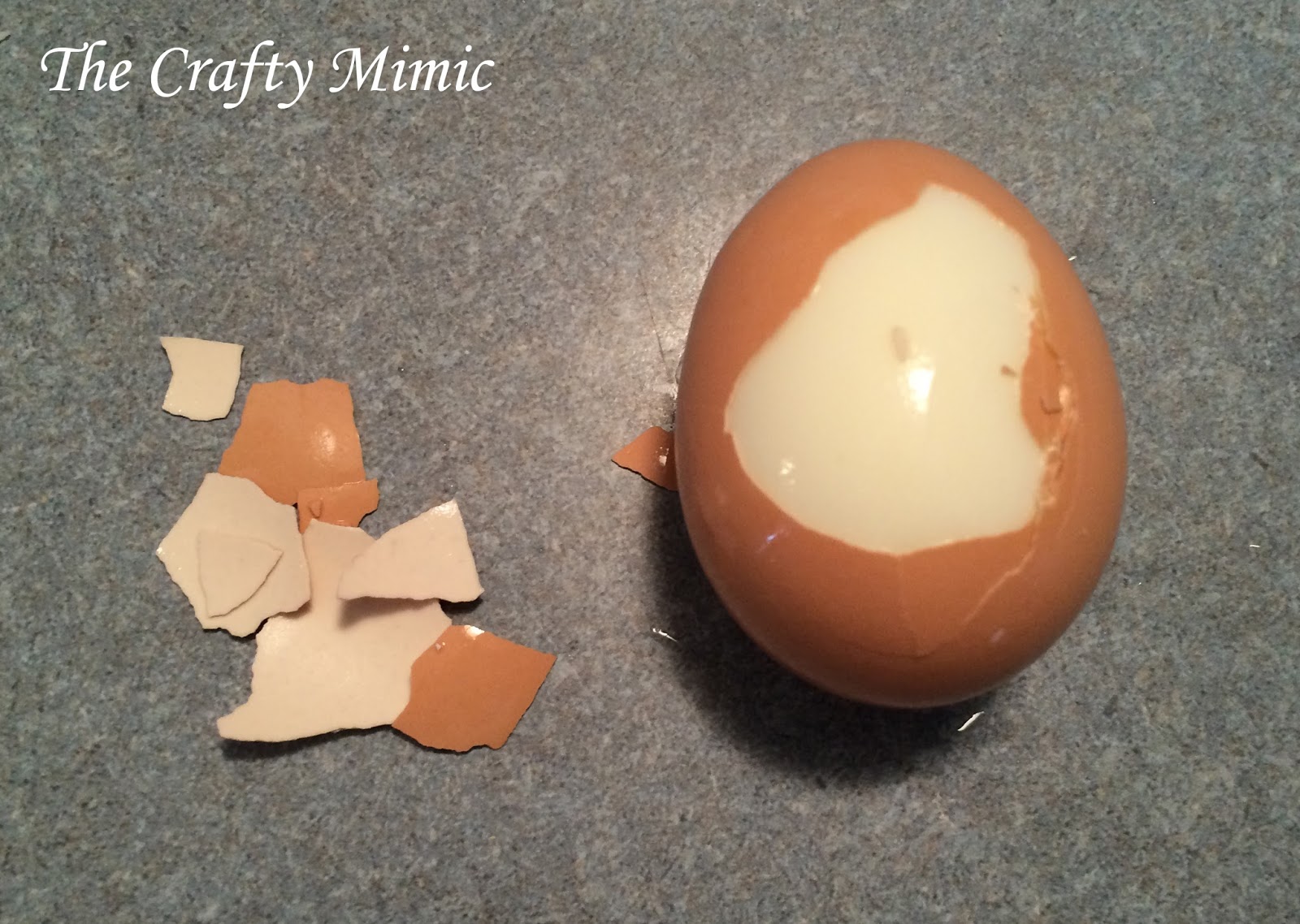The Crafty Mimic: EGGSperiments!