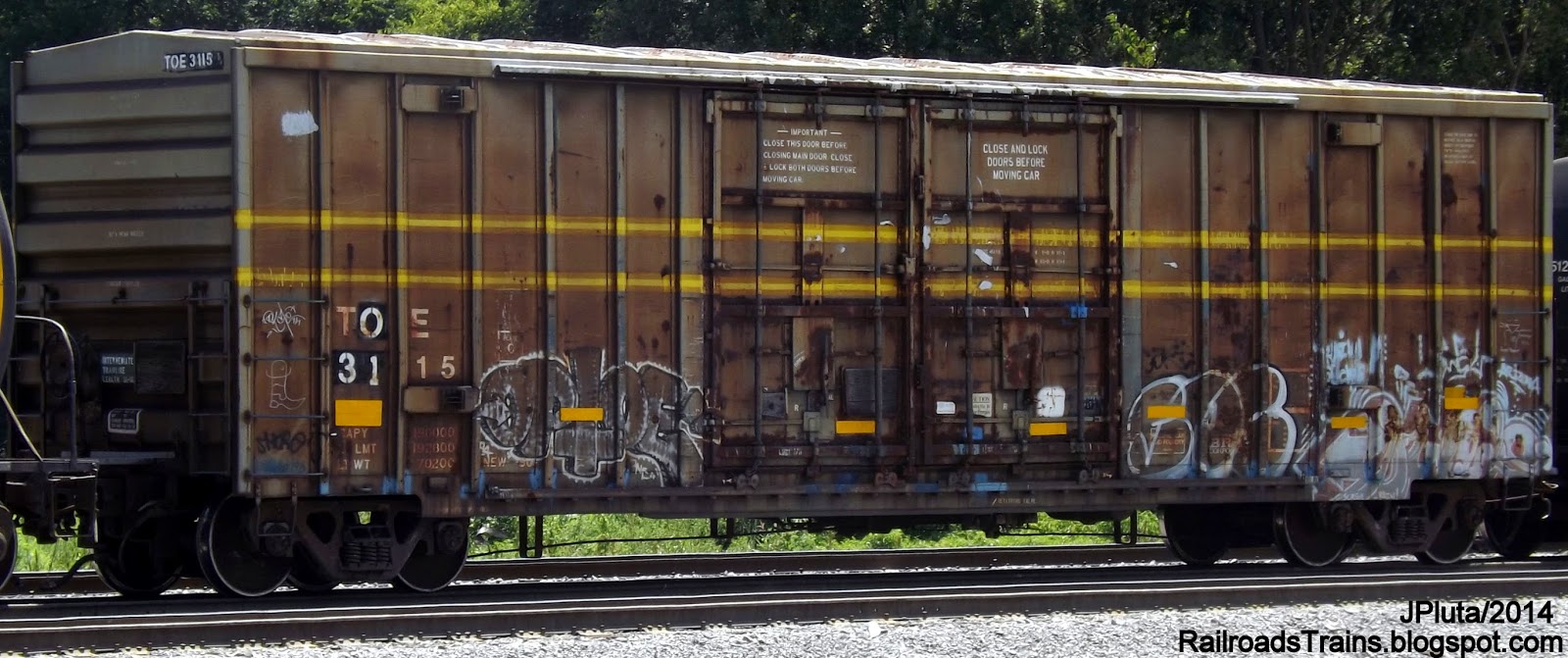 RAILROAD Freight Train Locomotive Engine EMD GE Boxcar BNSF,CSX,FEC ...