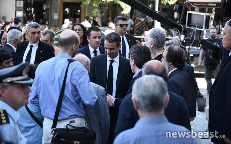 ΠΡΕΖΑ TV ©: Όλη η εγχωρια διαπλοκη παρηλασε στη κηδεια του Κωνσταντινου ...