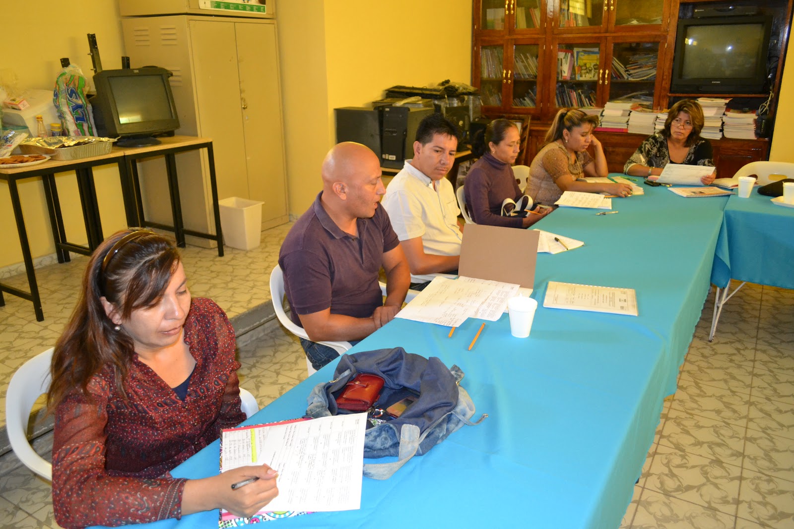 PROYECTO 088 MULTIGRADO: El equipo multigrado se reune...