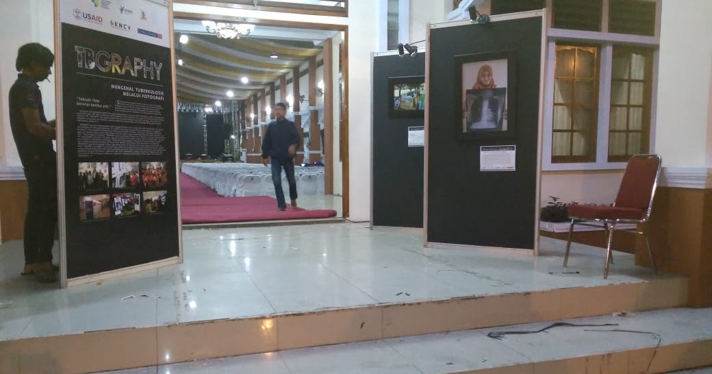 Sewa Panel Foto R8, Panel Foto Pameran Murah / Sewa Panel Photo, Jual ...