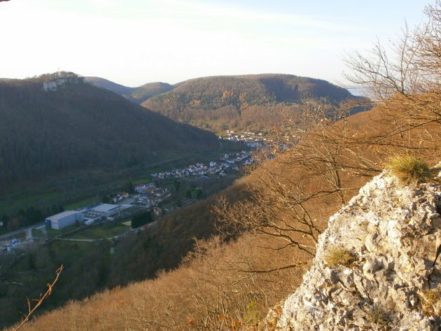 Die Schwäbische Alb und ihre Natur: Aussicht vom Burgstein und vom ...