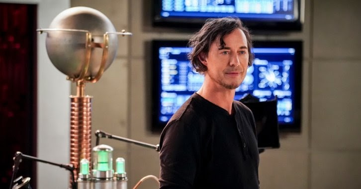 The Flash - Episode 5.12 - Memorabilia - Promo, Sneak Peek, Promotional ...