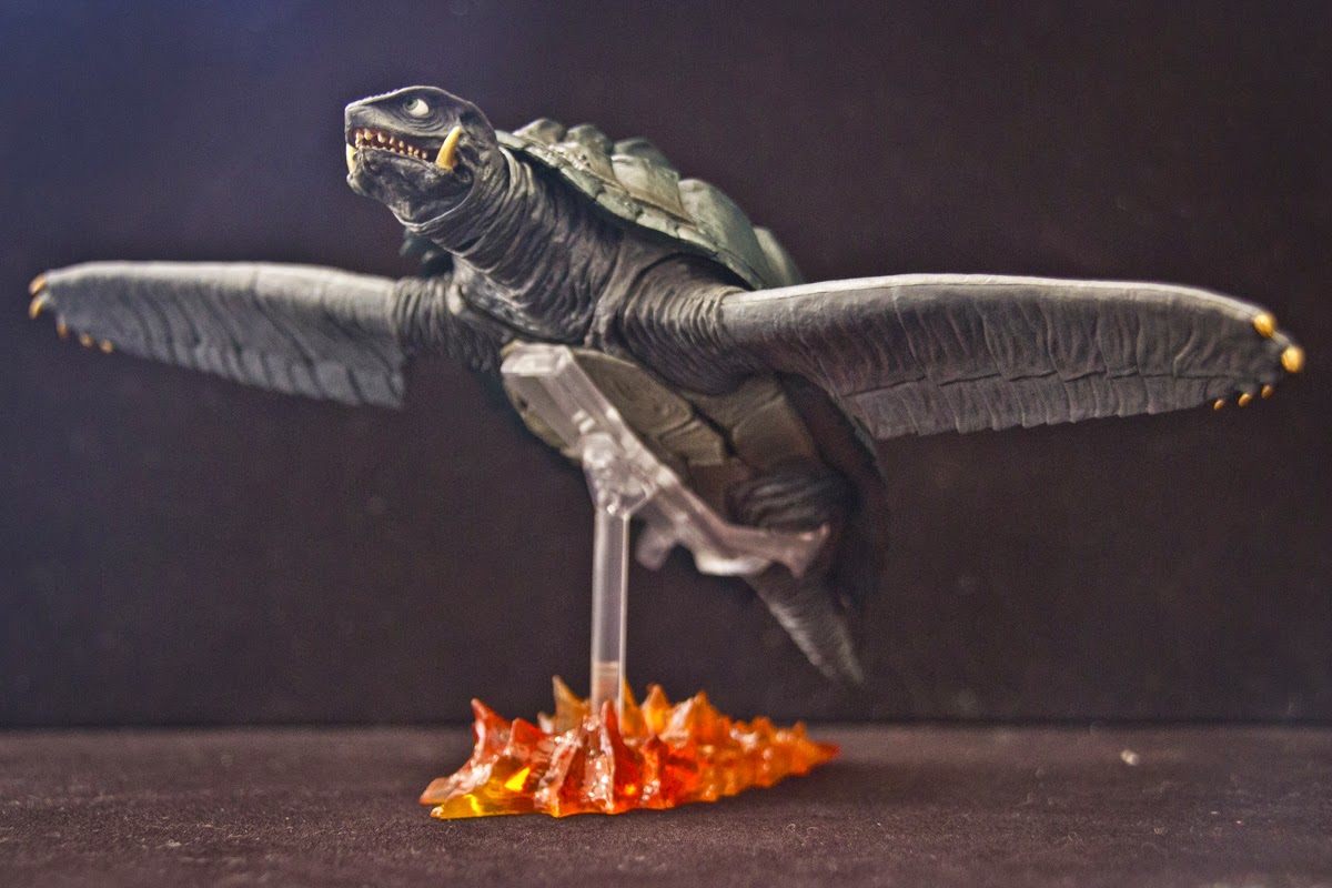 The Kaiju Planet: Original Figure Review - S.H. MonsterArts Gamera (1996)