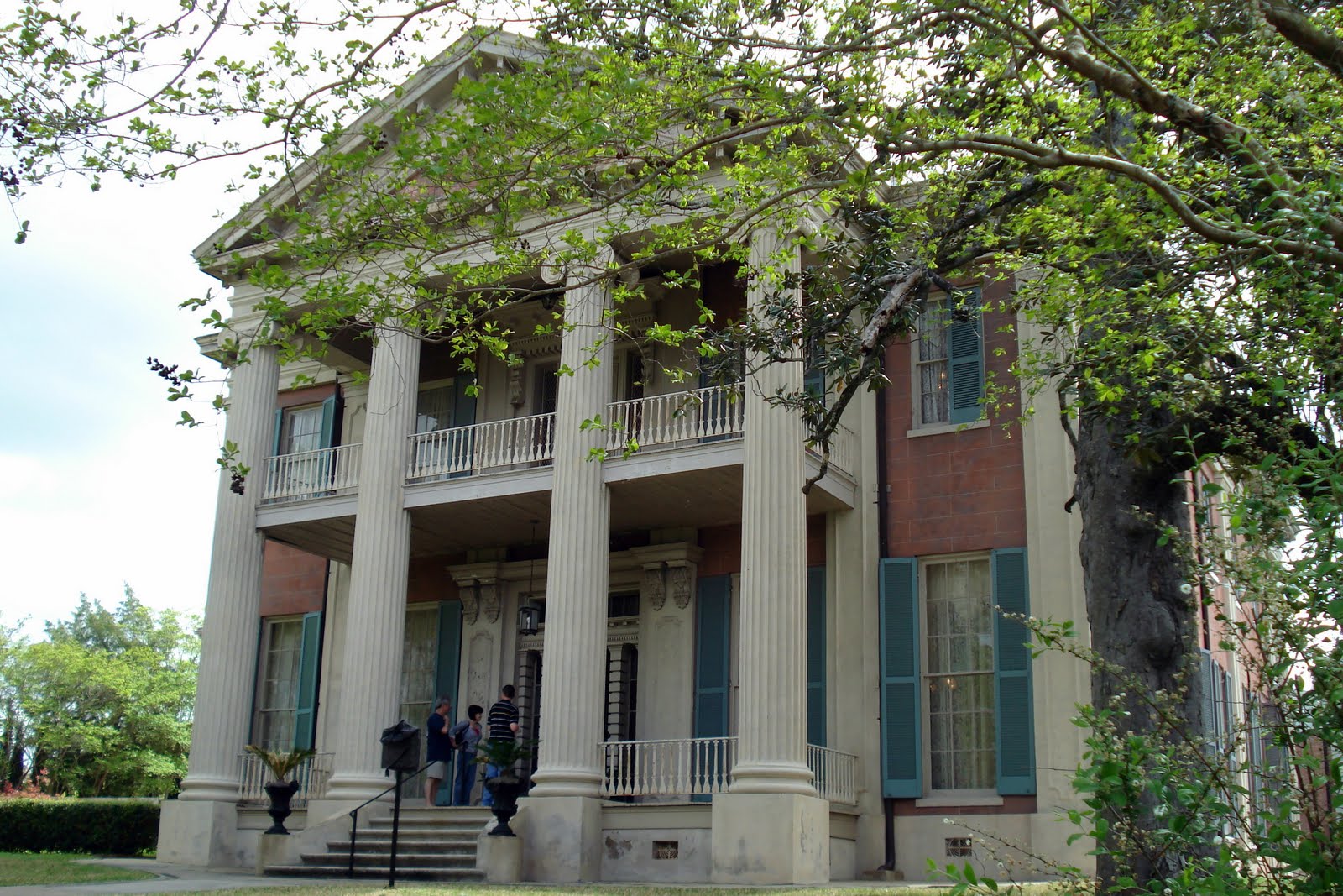 Joann and Jack: Magnolia Hall Built In 1858