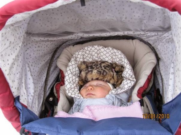 Finnish Mommy's Corner: Babies nap outside in Finland -- all year around!