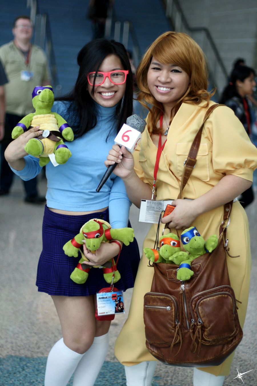 The TMNT Multiverse!: Irma and April Cosplays