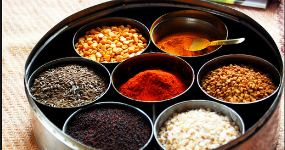 Mom's Tadka(Popu) box