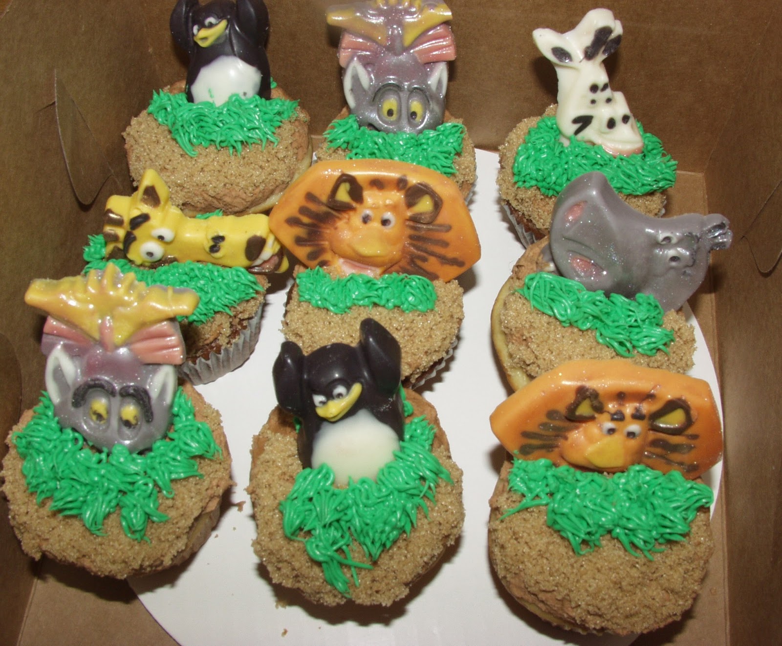 Always a Pleasure: Madagascar Cupcakes