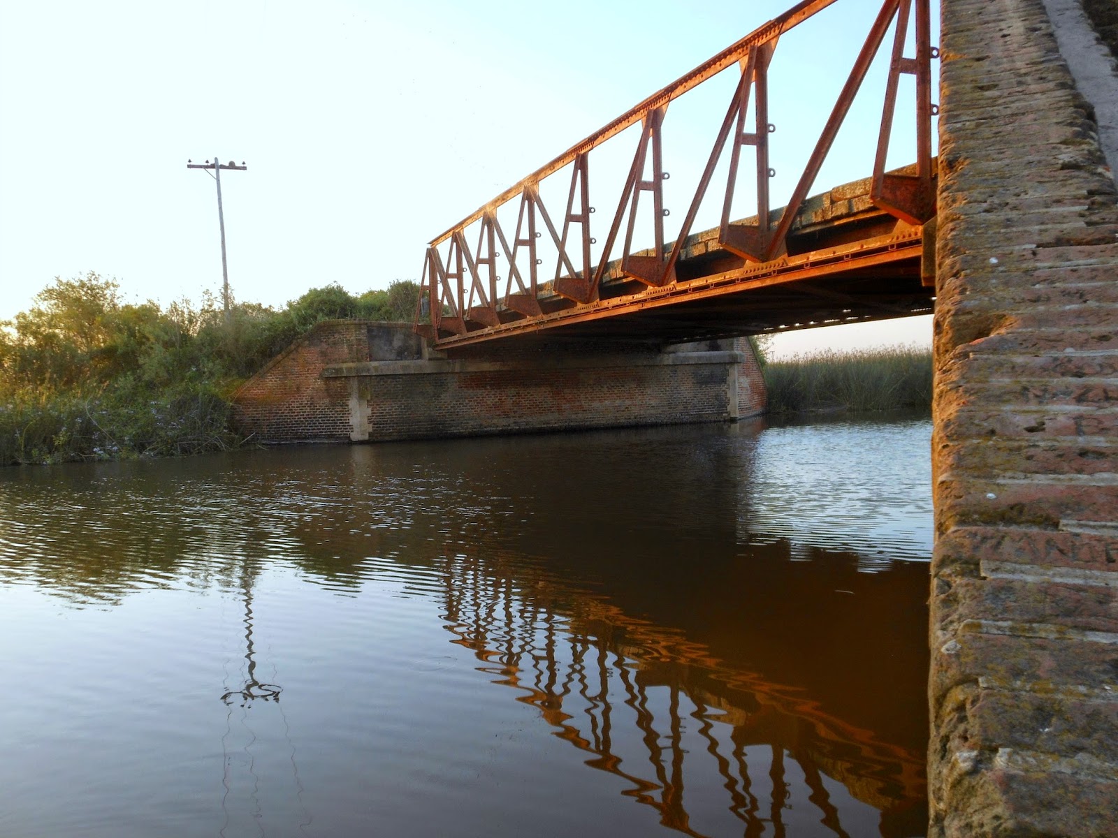 CAMINANDO LA PAMPA: Puente sobre el Arroyo Aguiar, Santa Fe, Argentina