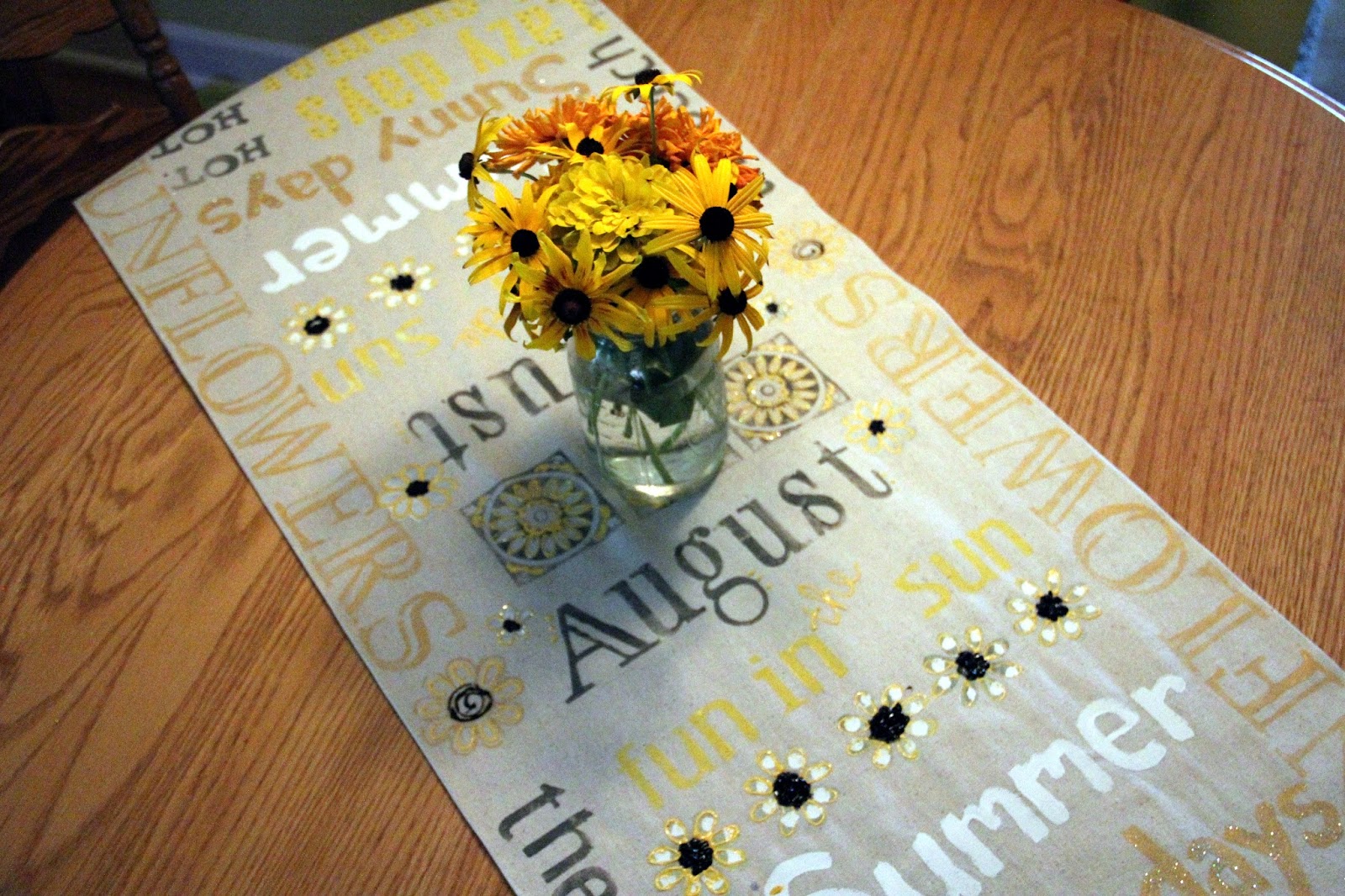 Priscillas: August Subway Art Table Runner