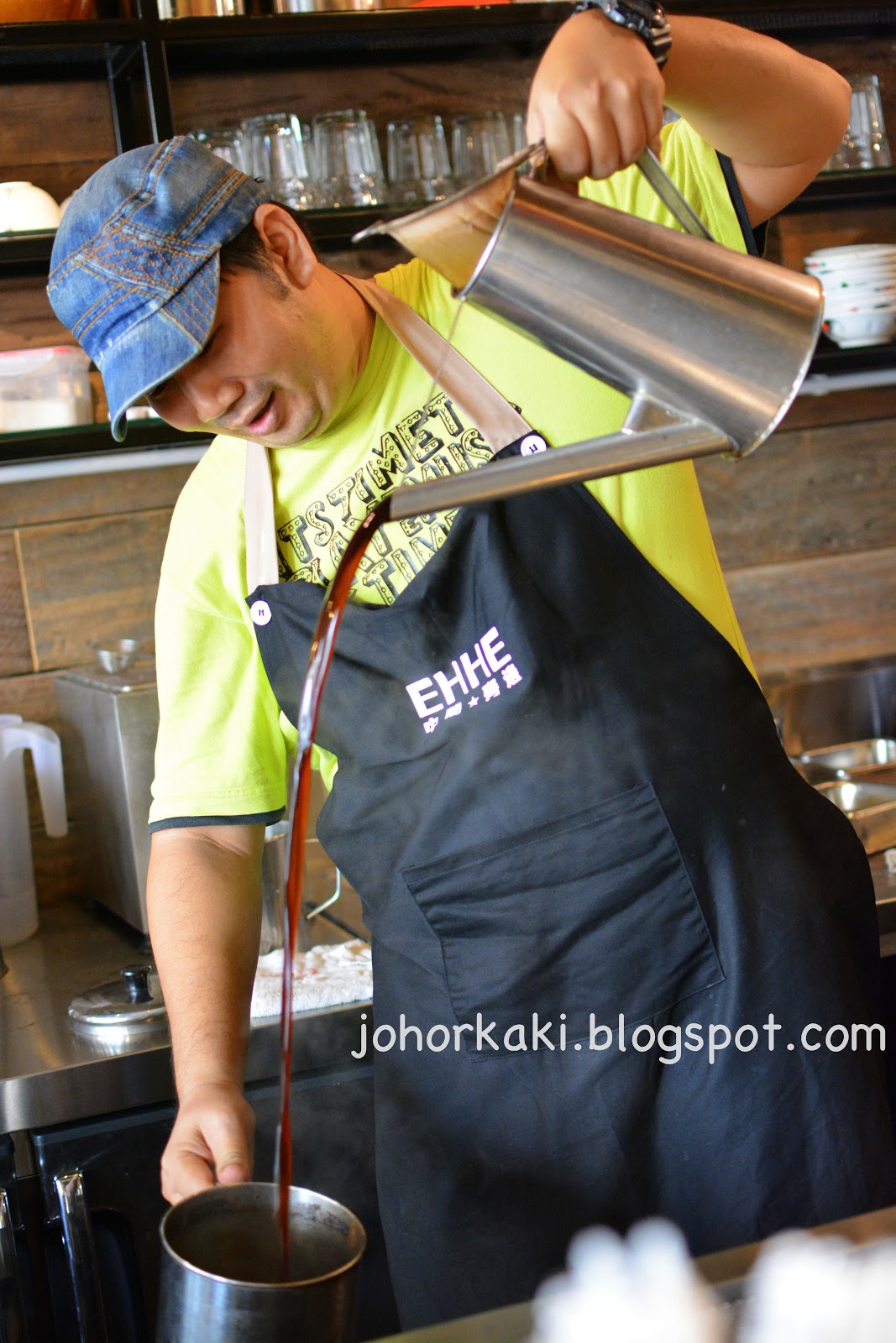 EHHE Art Cafe - Old Johor Bahru Tan Hiok Nee Cultural Street on Foot ...