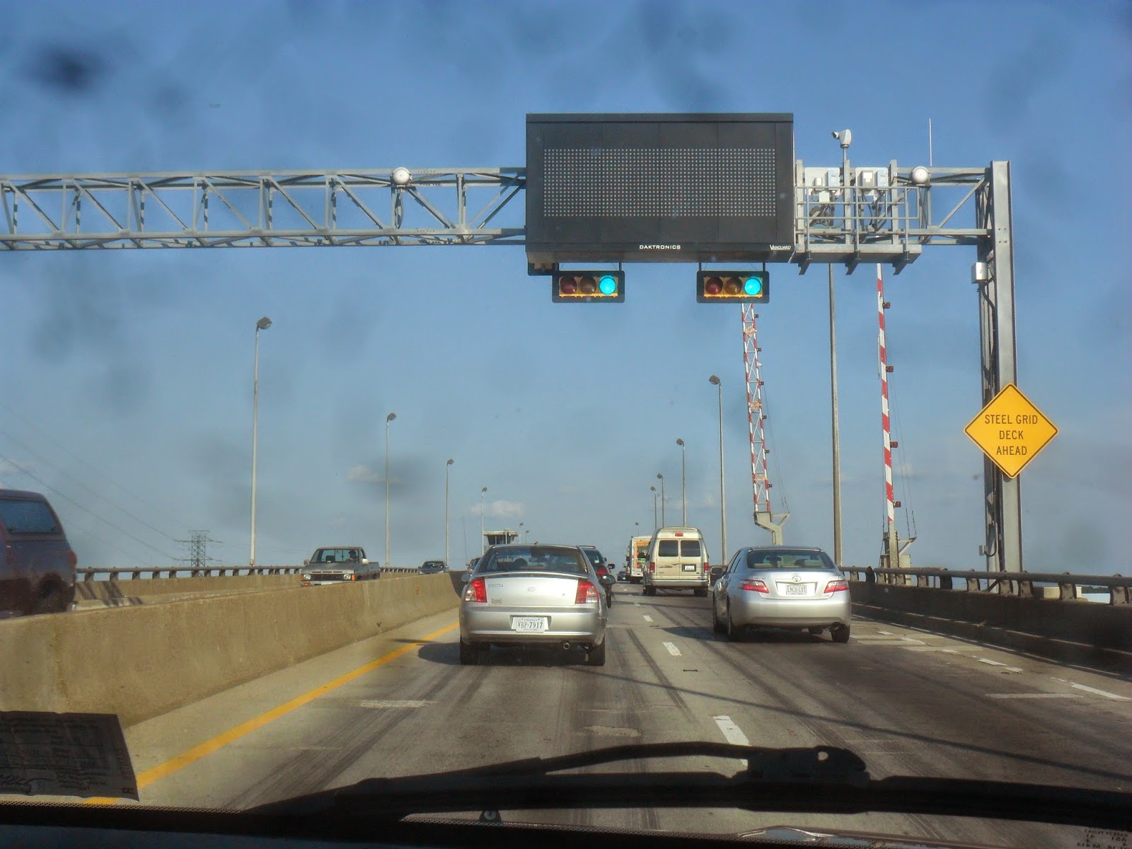 Luke's Signs: Interstate 64/High Rise Bridge - Chesapeake, VA