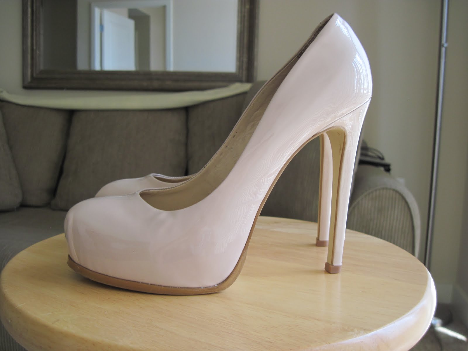 ..A Steal on YSL Heels | Currently Coveting