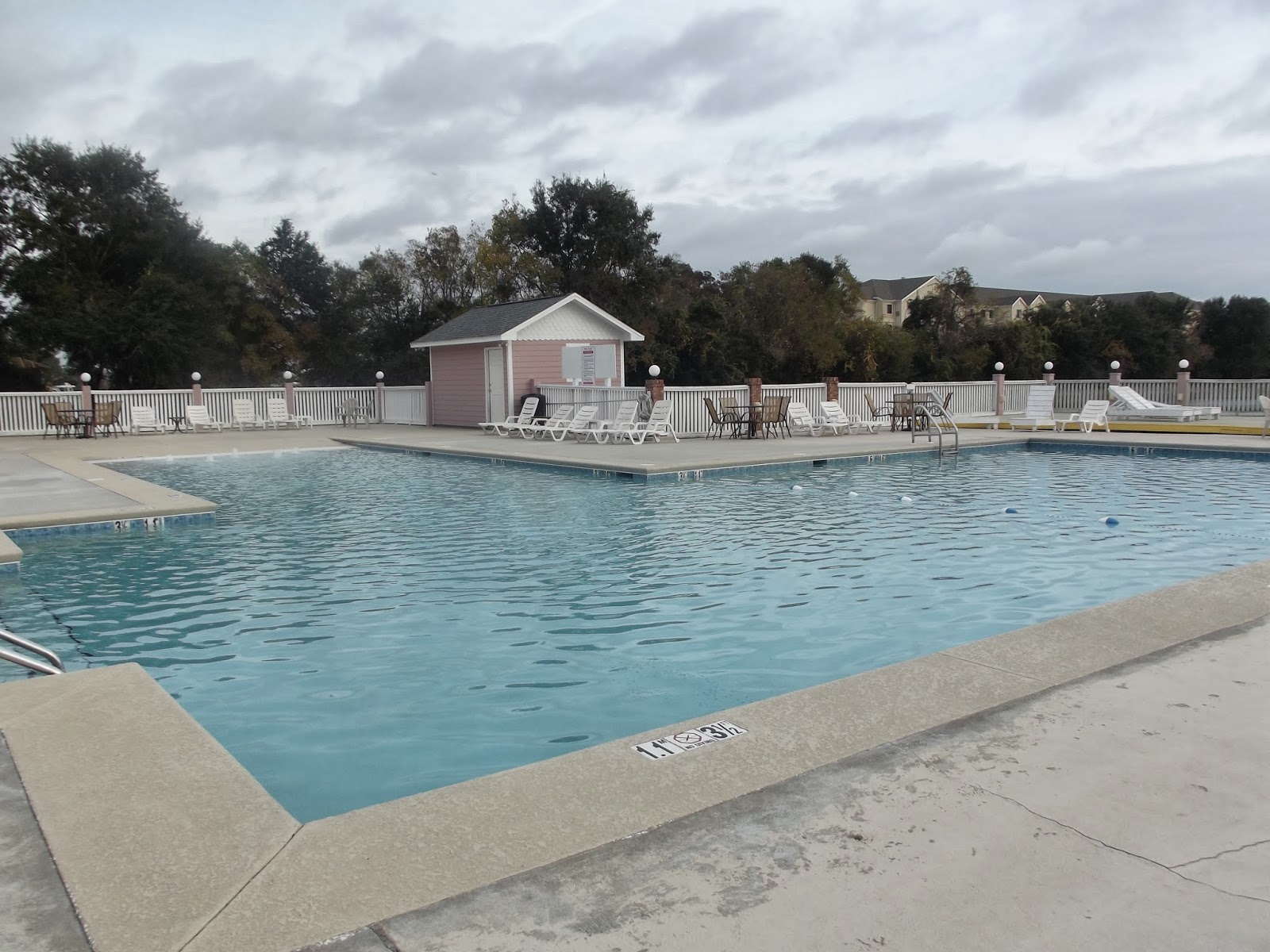 Keeping Track of the Jones': Alabama, Gulf Shores - Saturday, November ...