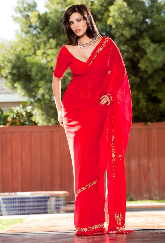 Sunny Leone in JISM 2 Movie Wallpaper ~ HOTWEB