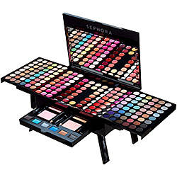 SHE FASHION CLUB: Huge Makeup Kit