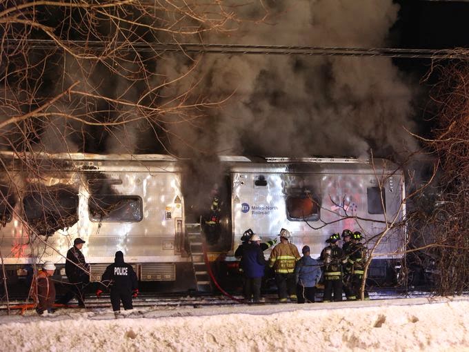 ENOUGH ROOM: Updated: Metro North MTA Train Crashes Into Car, 7 Dead ...