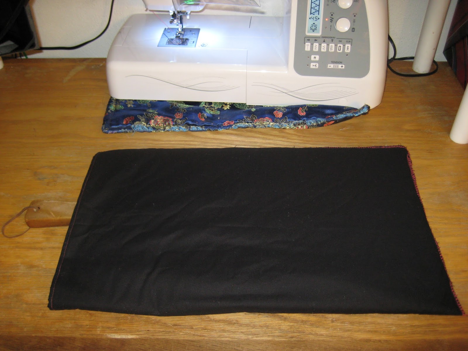 Pondering Cat: Pressing pad idea.