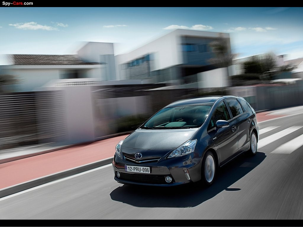 2013 Toyota Prius Plus | Toyota Cars