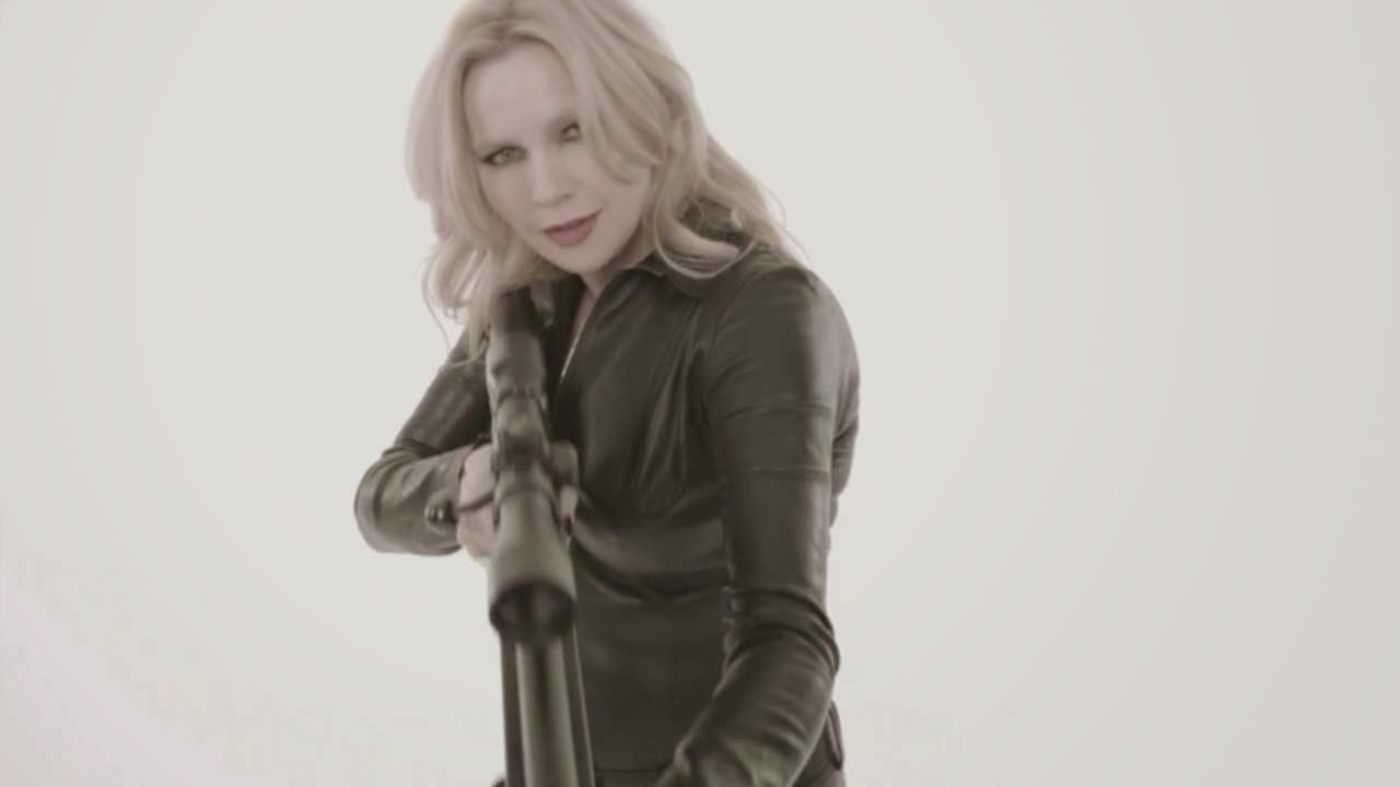 Leather Beauty: Veronica