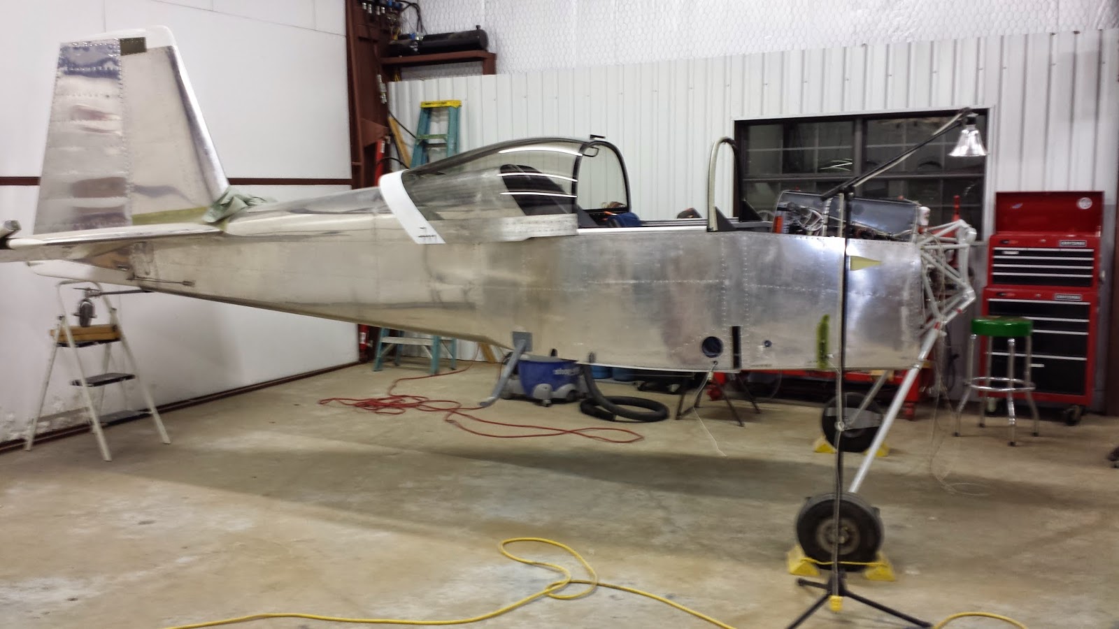 Mike's RV7: Mounting Engine